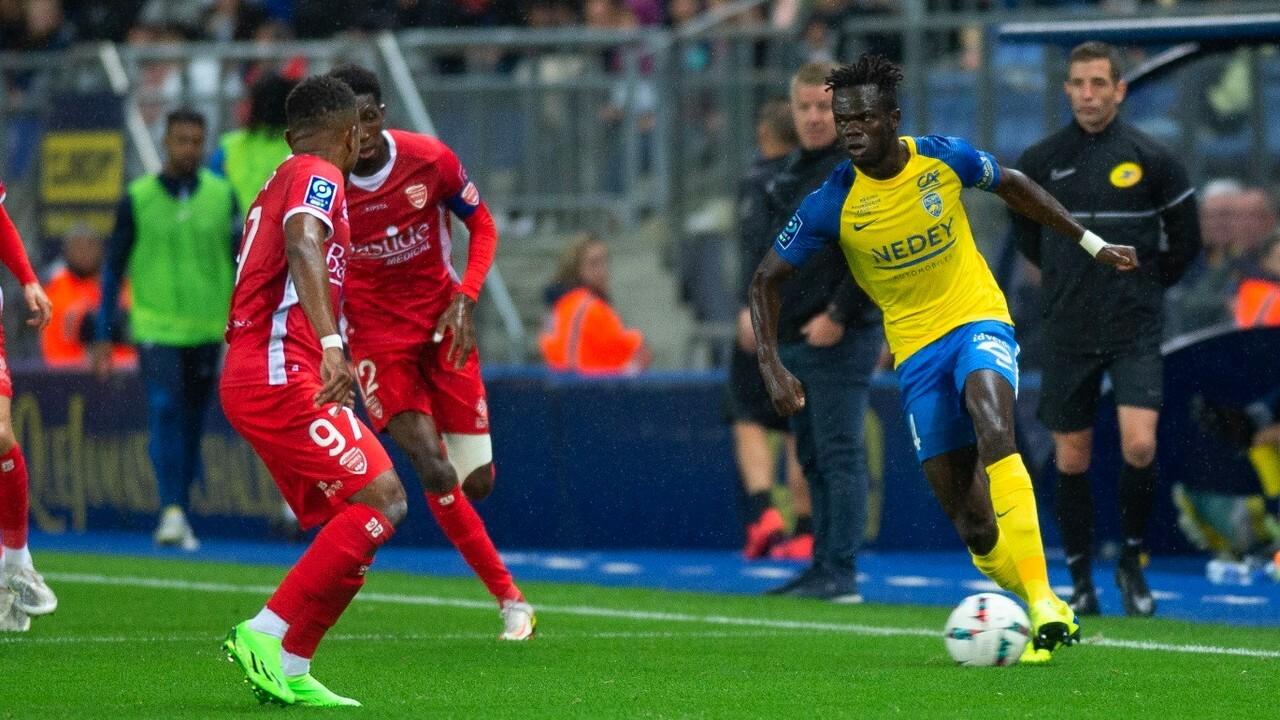 Le 100e Match En Ligue 2 D Abdallah Ndour Le 100e Match En Ligue 2 D Abdallah Ndour